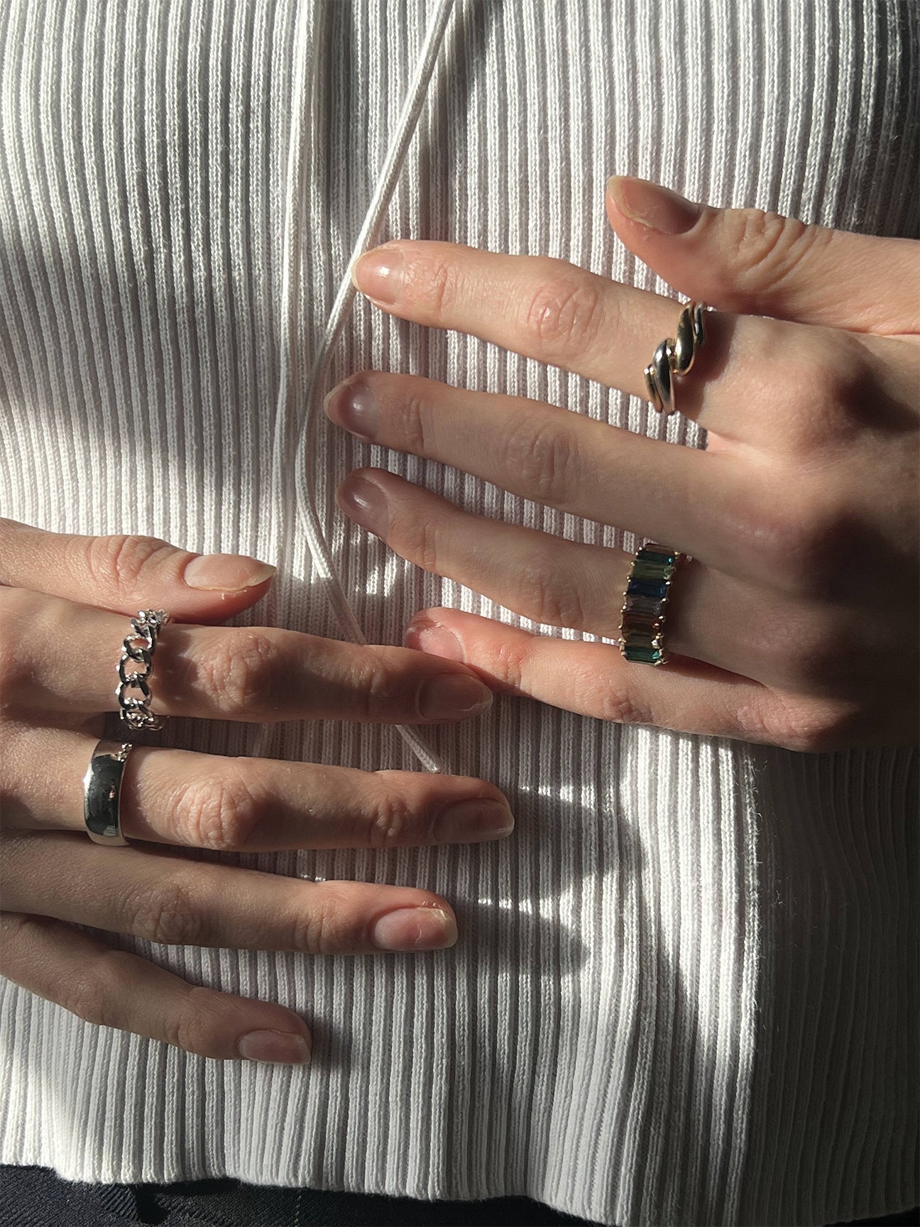 SVNX Crystal gem ring in multicolour